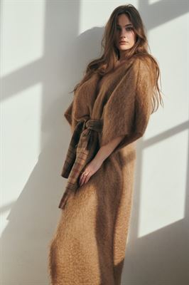 JULIE BOYE for ABC MODELS